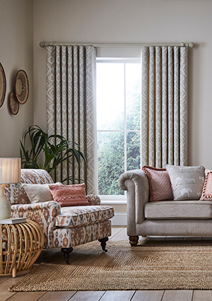 Fitting Instructions - Hallis Hudson